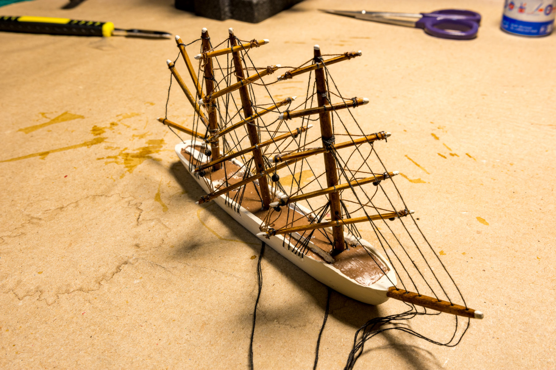 [Buddel-Bini Gorch Fock] Segel setzen am Buddelschiff - Dennis Modellbau